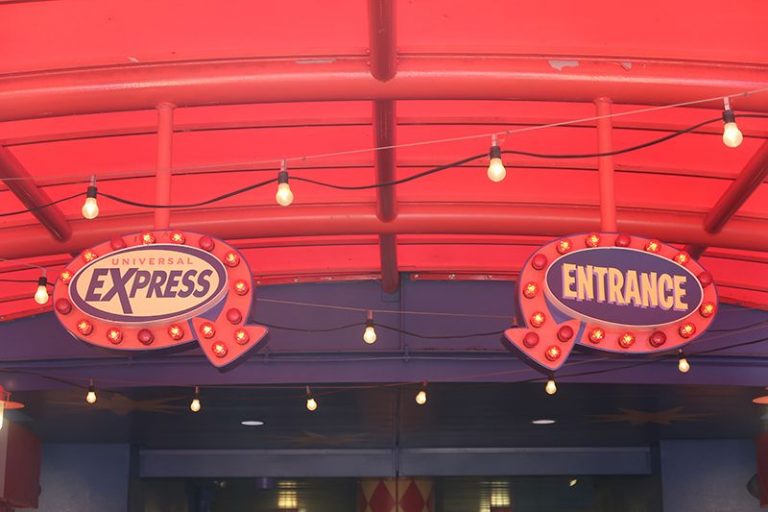 Pase Universal Express, ¿merece la pena? - El Viaje de Sofi